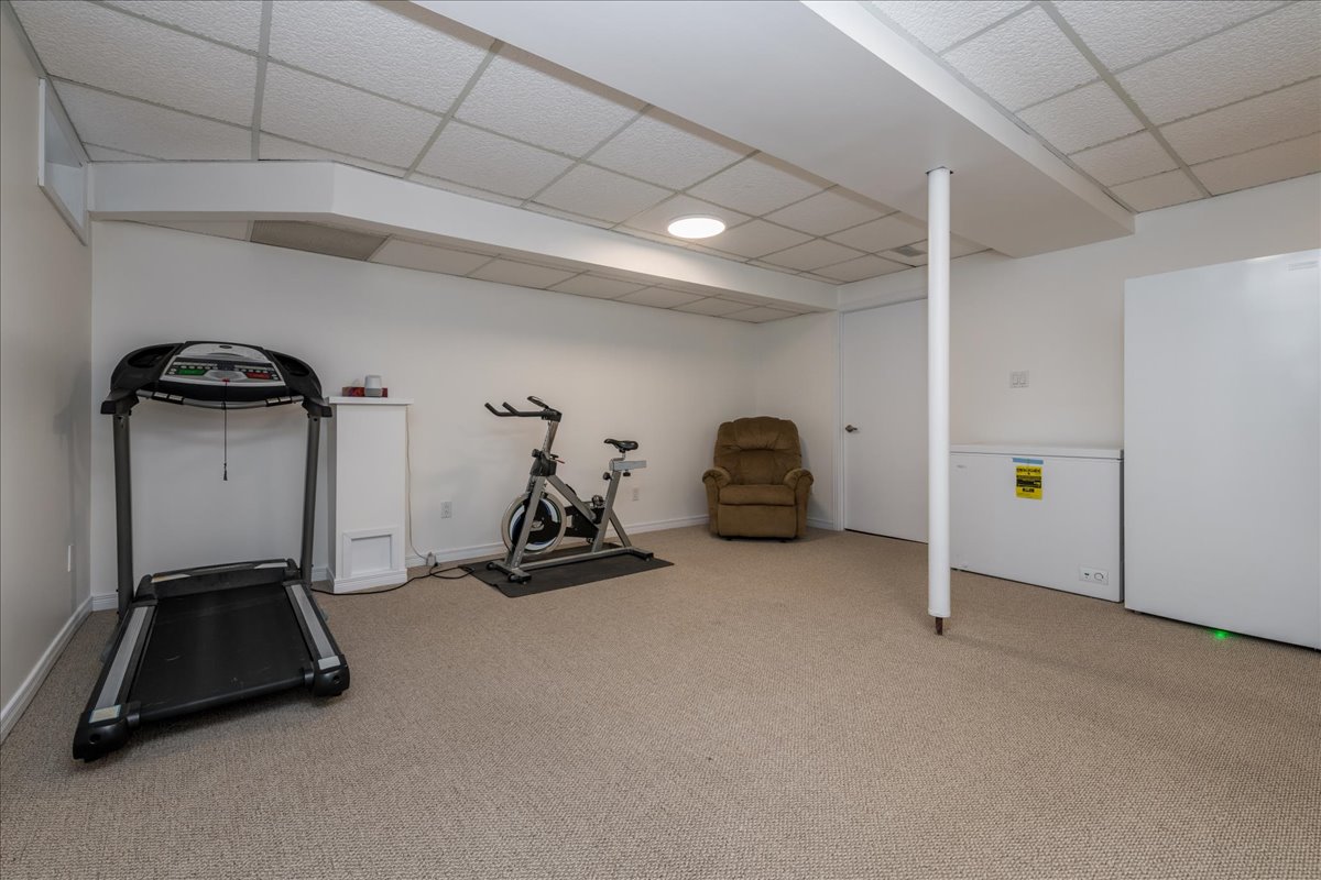 23-Rec Room - Barrie Home